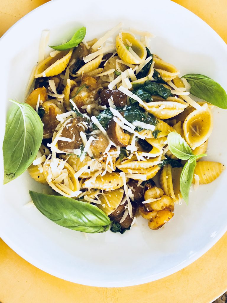 Pasta Shells with Shrimp, Mushrooms and Spinach - JulietKitchen.com