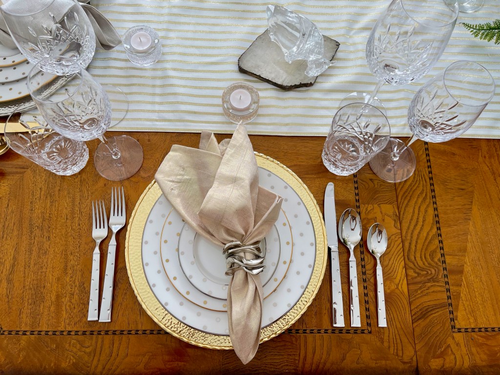 Dining Table Decor Makeover | Neutral Layout is a Designer's Dream ...